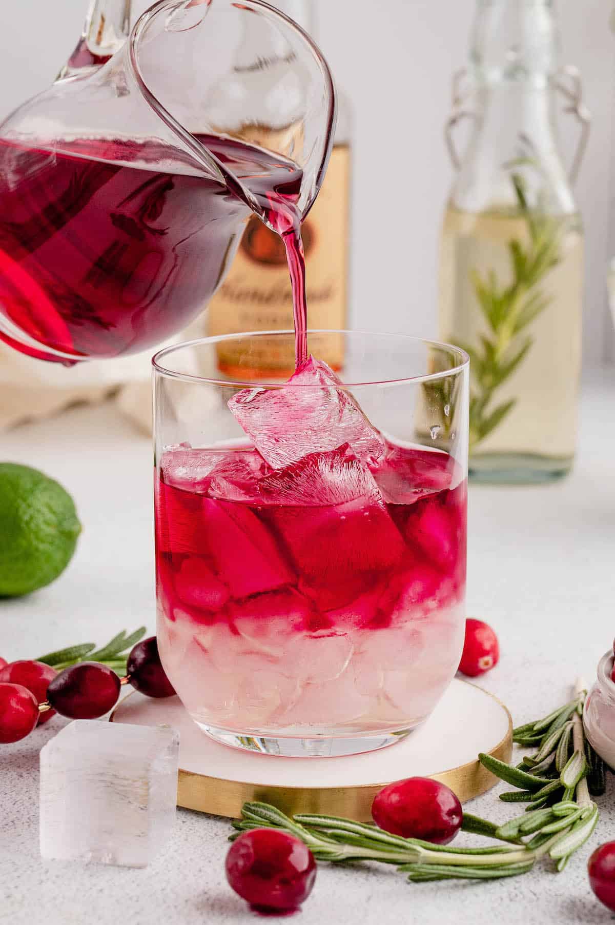 Holiday Cranberry Cocktail - Foxes Love Lemons