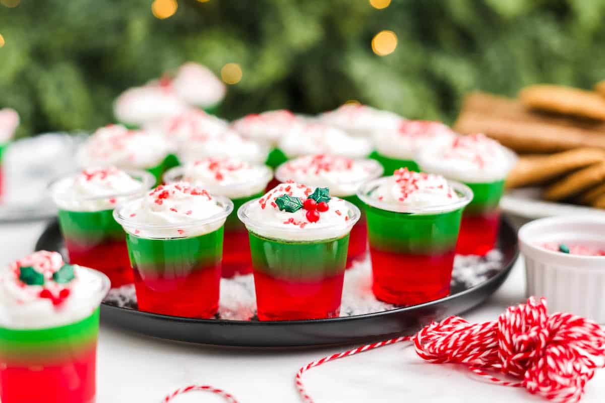Christmas Jello Shots [Boozy & Festive] - Foxes Love Lemons