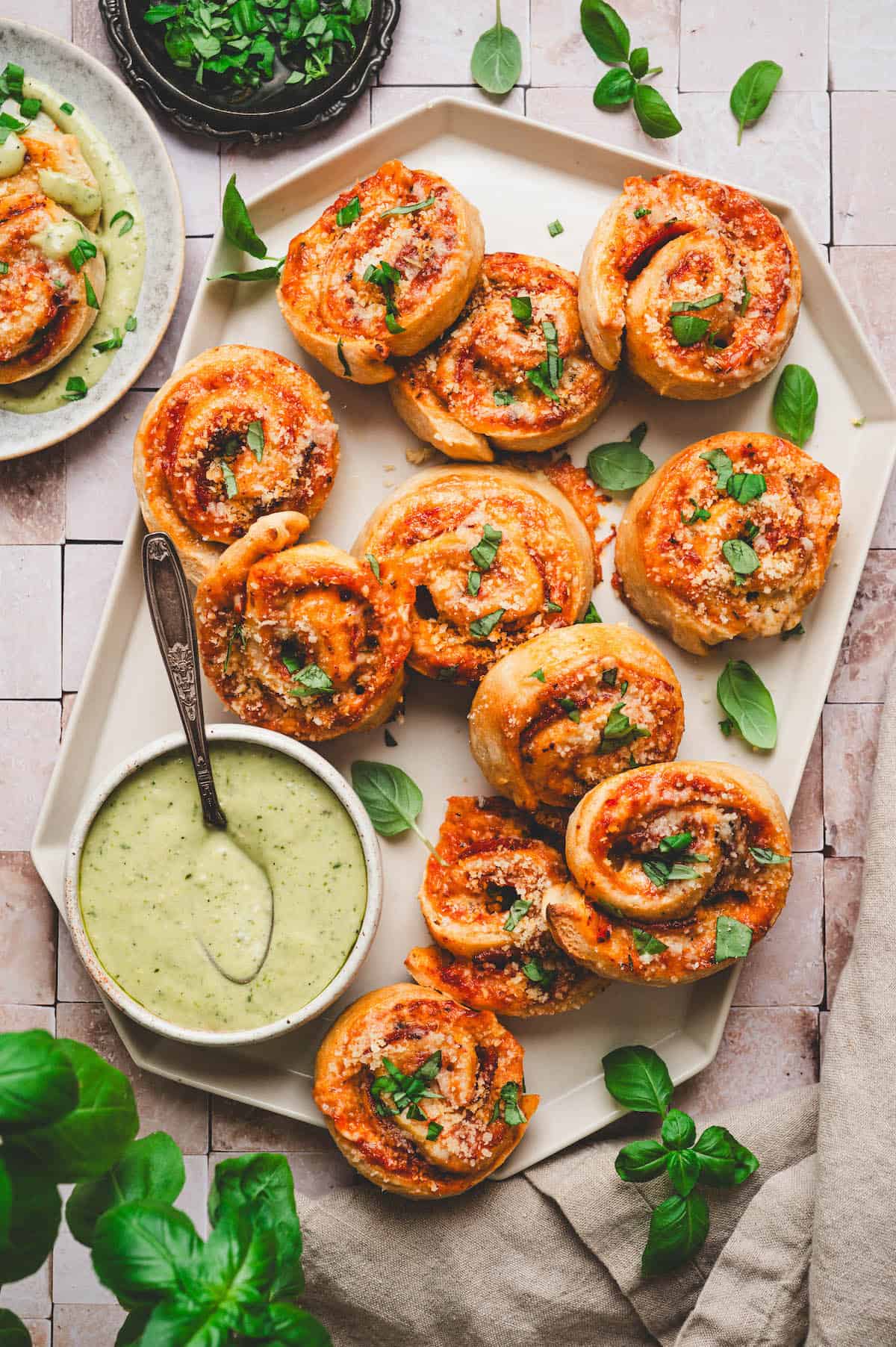 Pepperoni Pizza Pinwheels [Easy Party Favorite] - Foxes Love Lemons