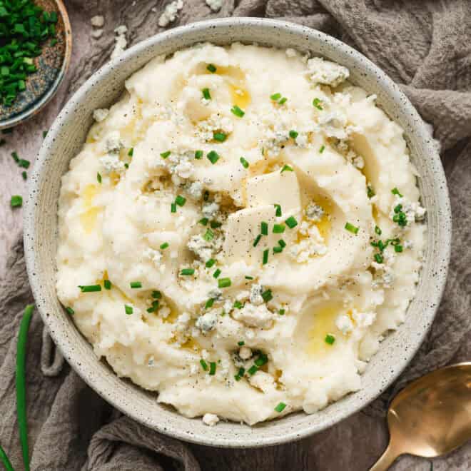 Blue Cheese Mashed Potatoes [Creamy Holiday Side Dish] - Foxes Love Lemons